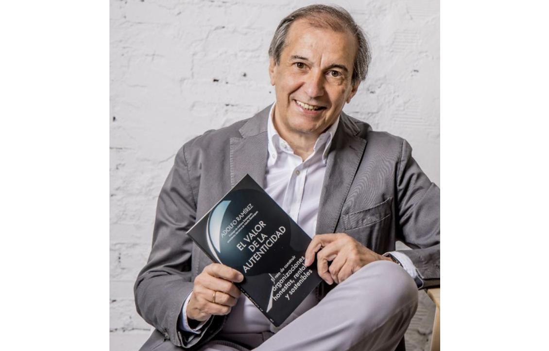 El valor de la autenticidad: Un año de viaje - Adolfo Ramírez